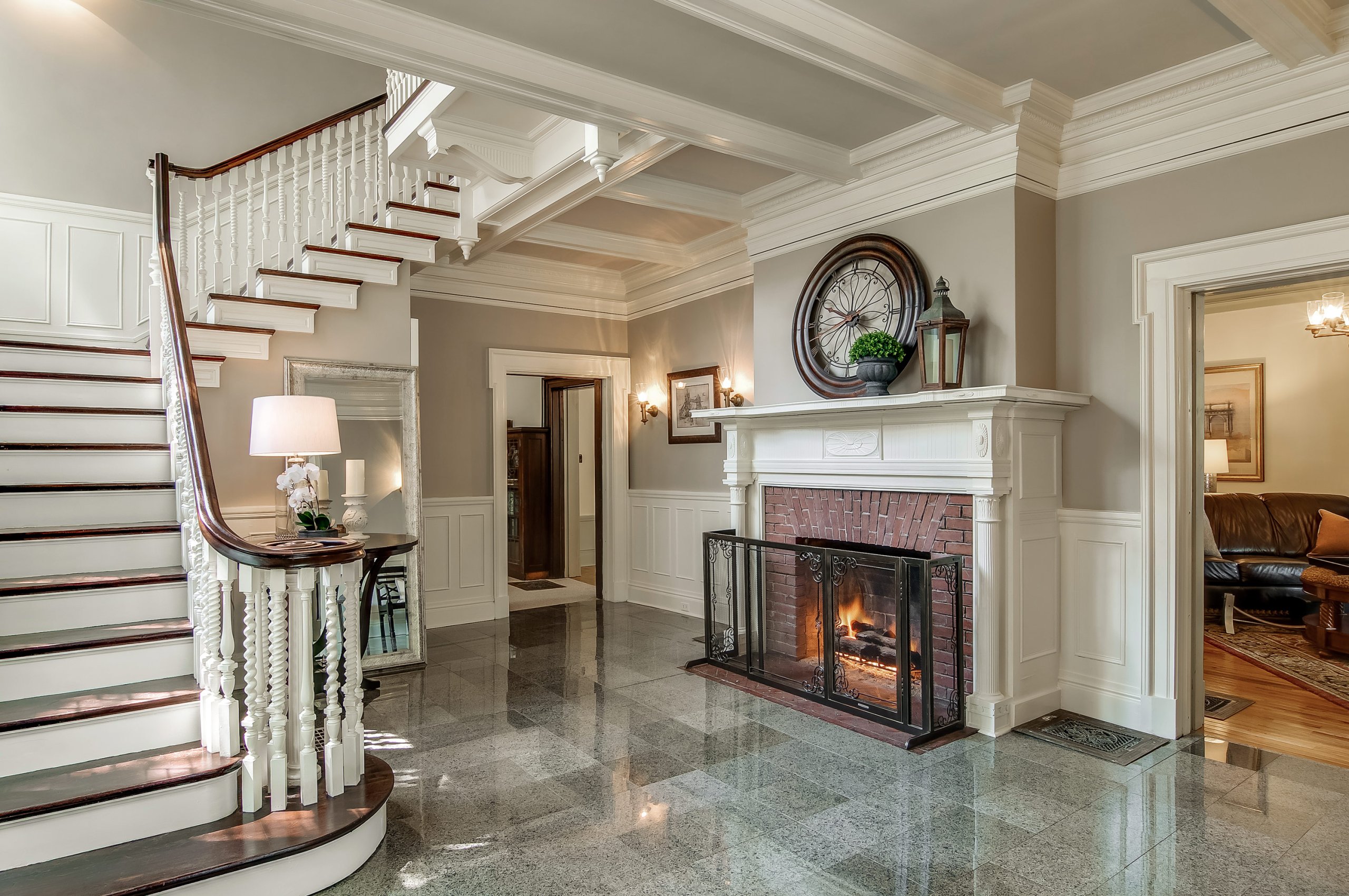 Chicago Real Estate Interiors - Larry Fields Photography